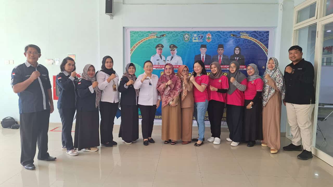 Pelayanan KB Metode Kontrasepsi Wanita (MOW) dalam rangka Hari Vasektomi Sedunia dan Hari Ibu Ke ...